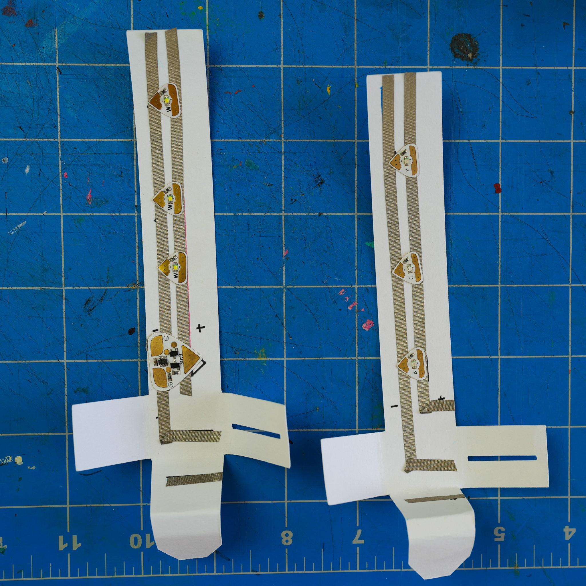 How to Make Glowing Paper Circuit Lanterns with Chibitronics LED ...