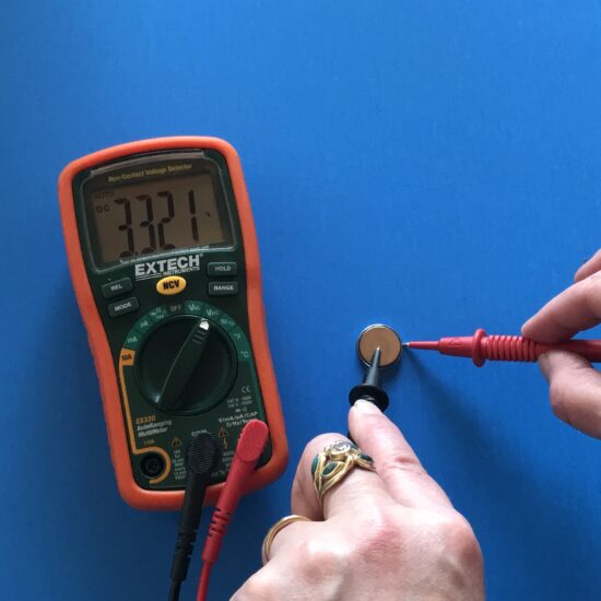 Measuring Battery Voltage Using a Multimeter | Chibitronics